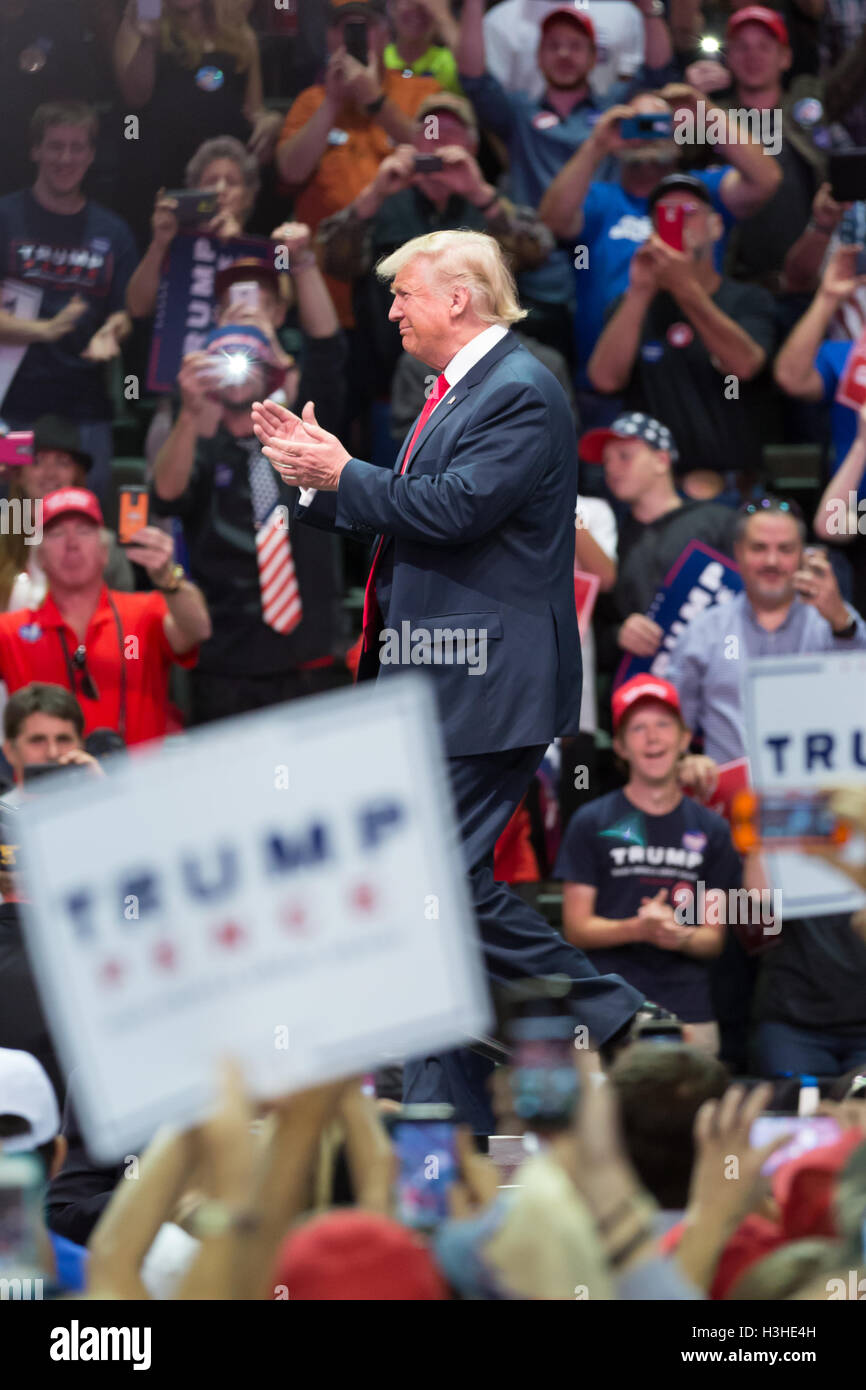 Republican Presidential Candidate and Reality TV Star Donald J. Trump ...