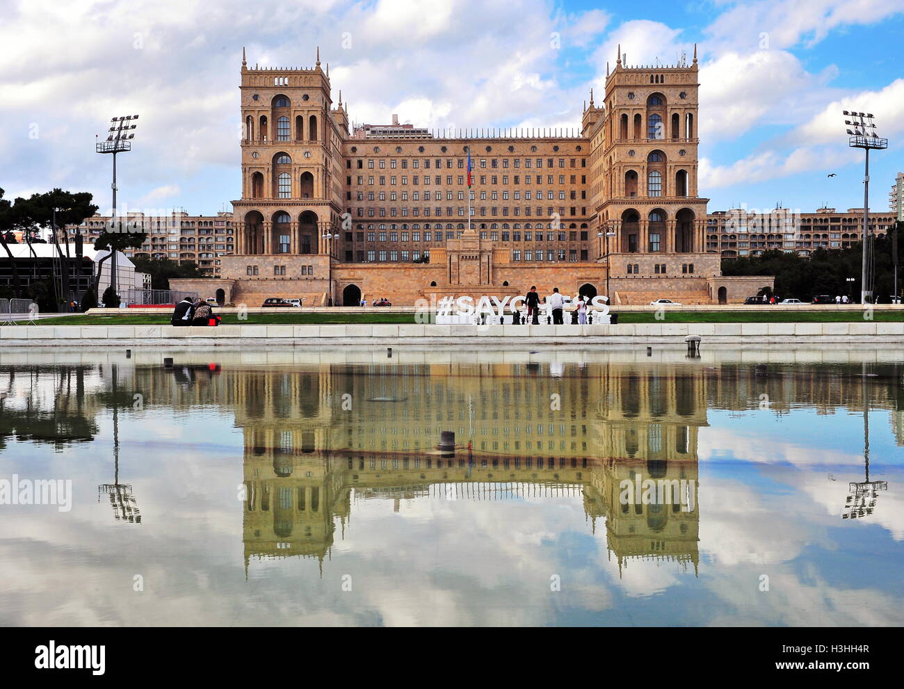 House government baku azerbaijan hi-res stock photography and images ...