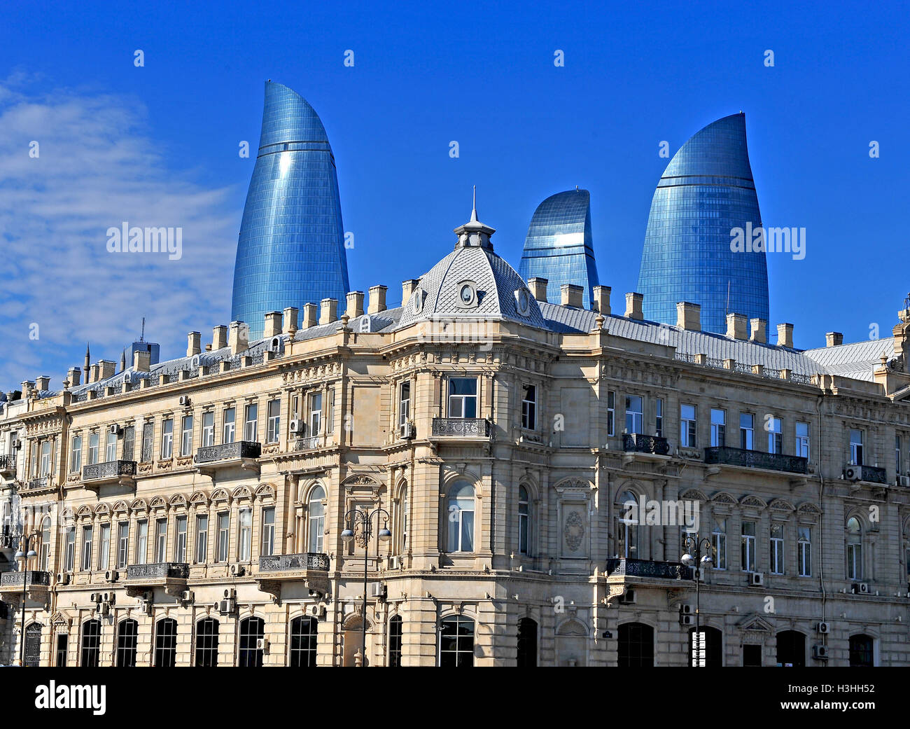 Baku street view hi-res stock photography and images - Alamy