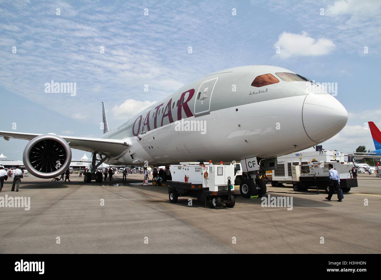 Boeing 787 dreamliner aircraft hi-res stock photography and images - Alamy