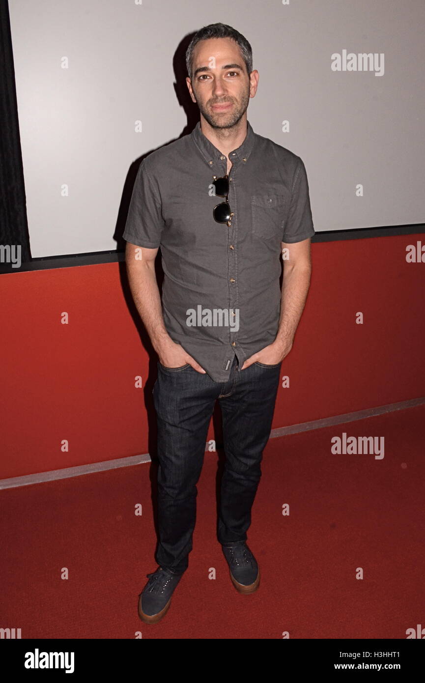 Endeavor beverly hills hi-res stock photography and images - Alamy