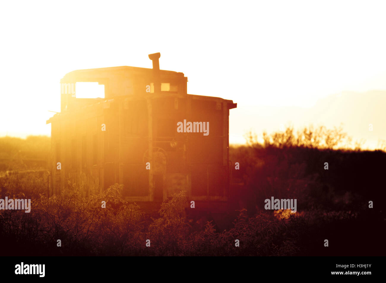 Abandoned boxcar hi-res stock photography and images - Alamy