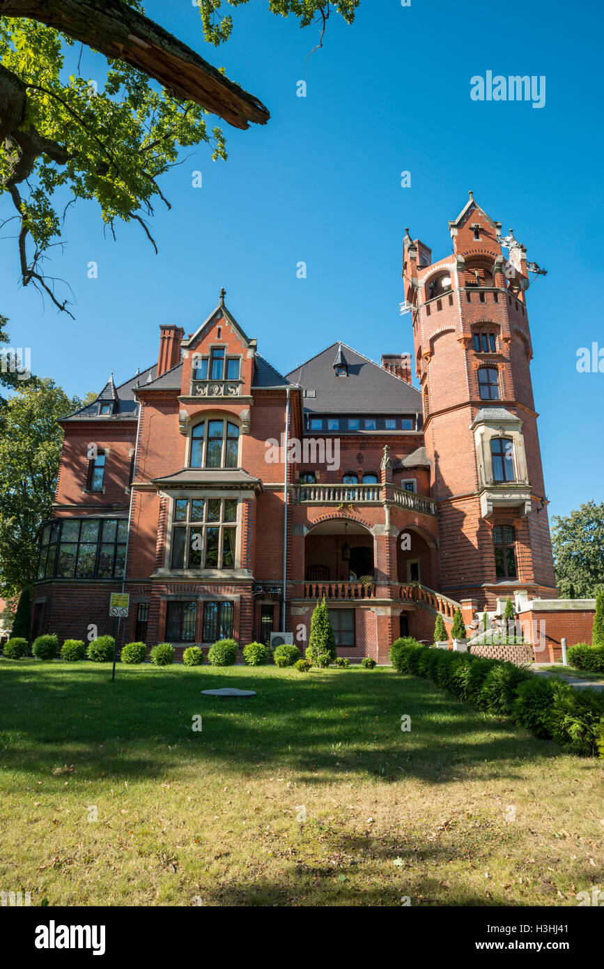 Castle (b.1870 - 1872) in Wasowo, Gmina Kuślin, Nowy Tomyśl County ...