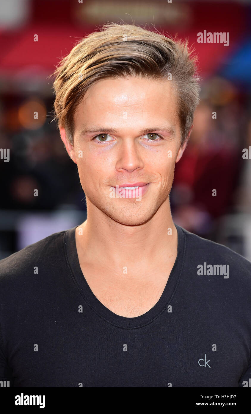 Dan Olsen attends the premiere of Manchester By The Sea during the BFI ...