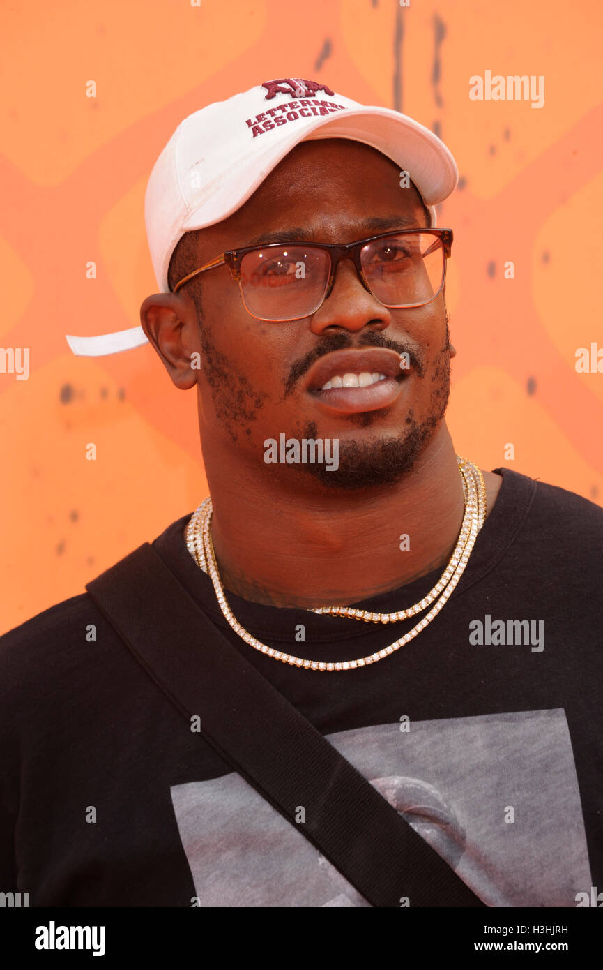 NFL player Von Miller arrives at Nickelodeon 2016 Kids' Choice Sports ...