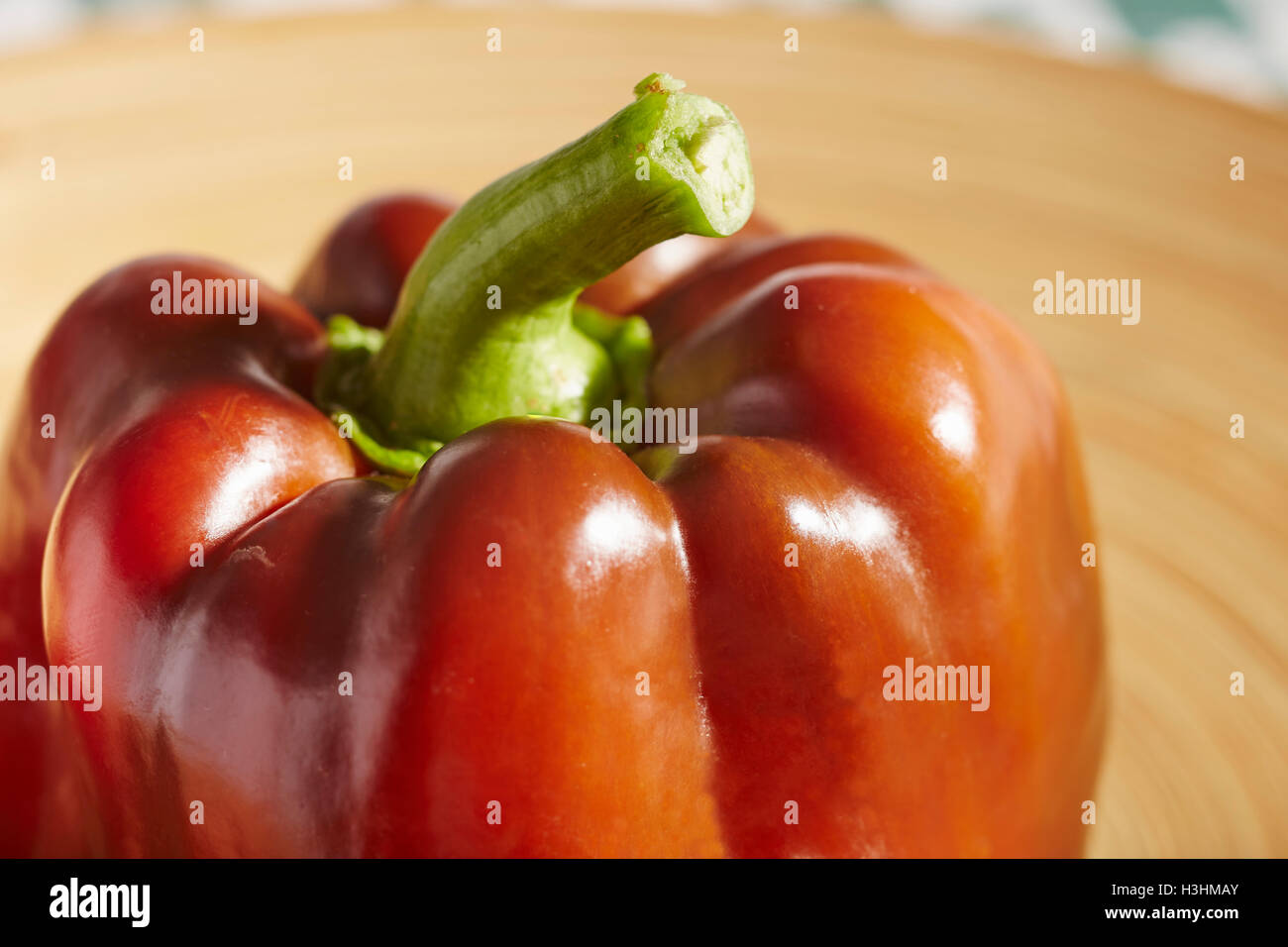 Ripe whole red bell pepper Stock Photo - Alamy