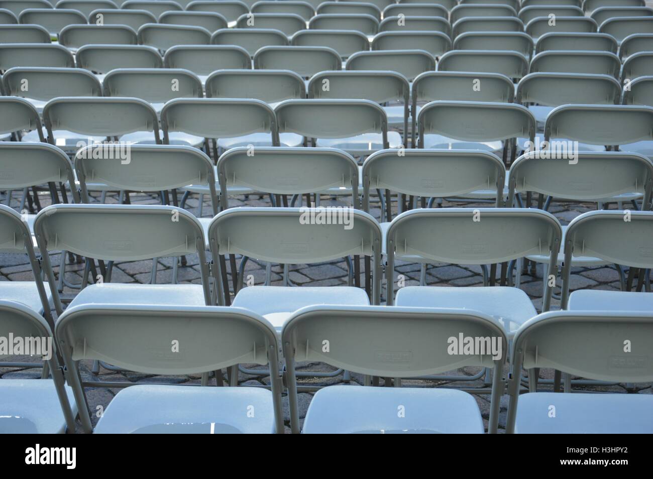 Empty column hi-res stock photography and images - Alamy