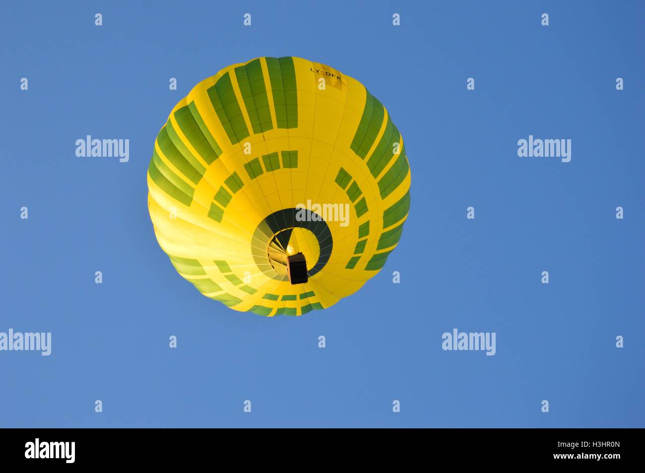 Hot air balloon Stock Photo - Alamy