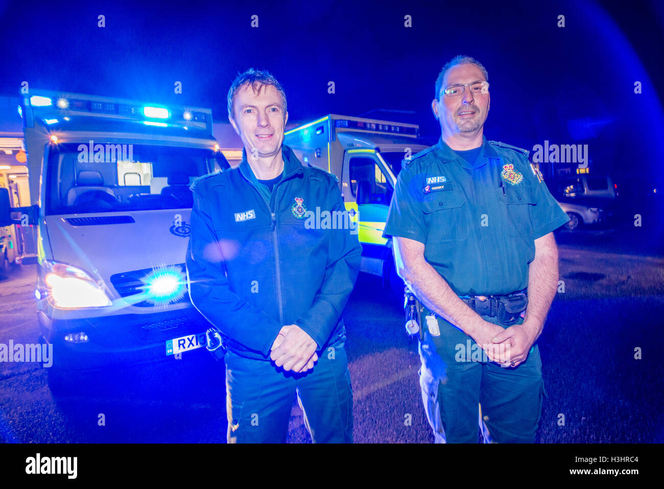 Brighton Paramedics on duty on the Friday before Christmas. Ambulance ...