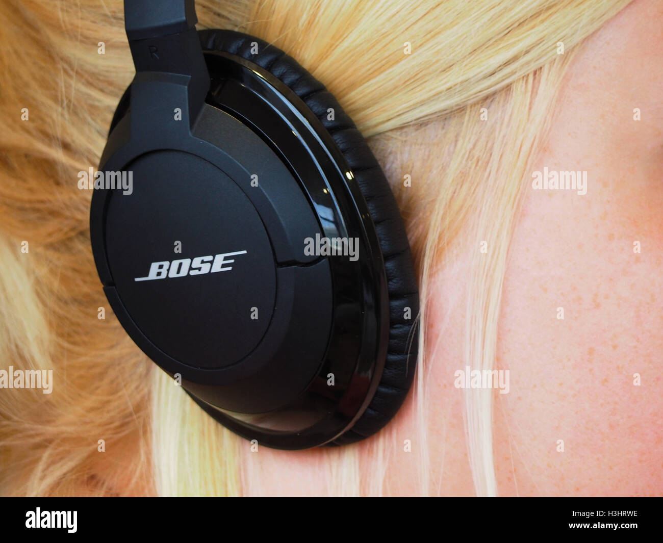 Bose hi-res stock photography and images - Alamy