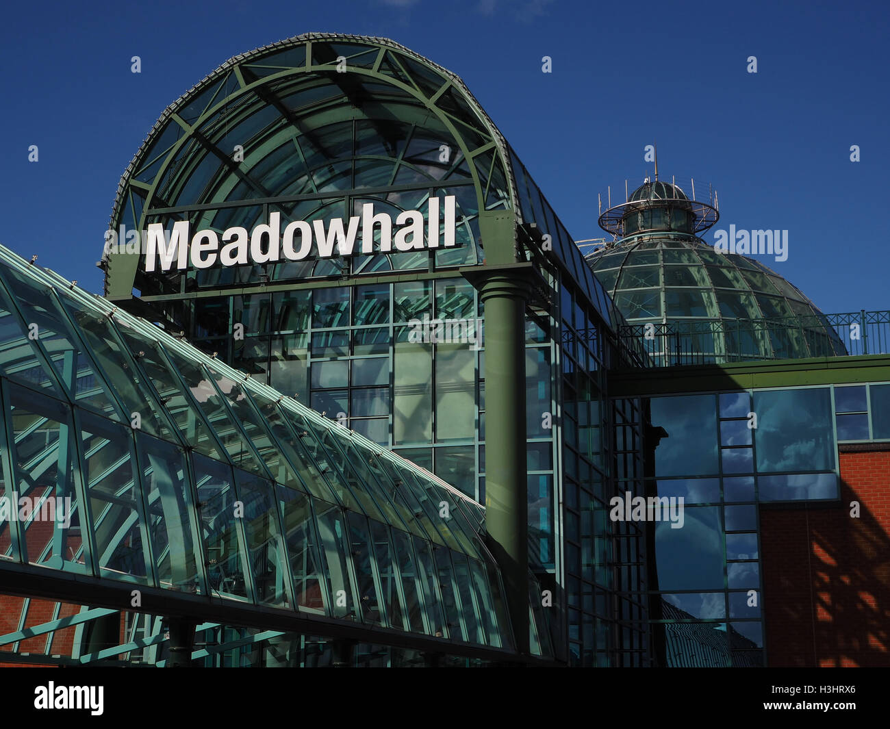 Sheffield retail park hi-res stock photography and images - Alamy