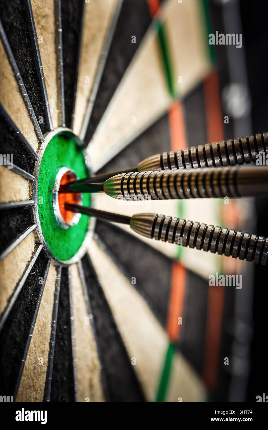 Target bullseye clipart hi-res stock photography and images - Alamy
