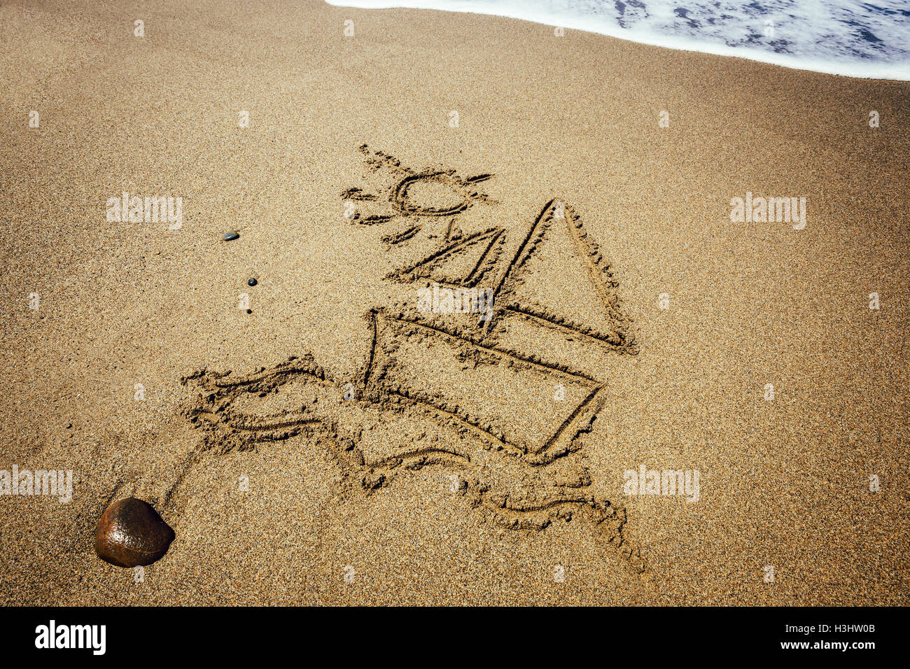 White sand beach ship hi-res stock photography and images - Alamy
