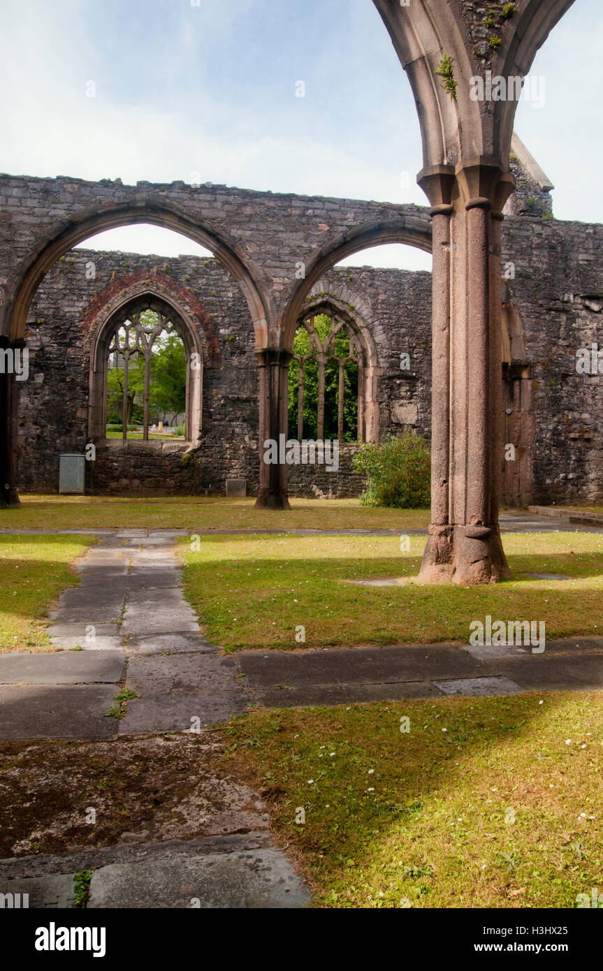 Charles Church, Plymouth, England Stock Photo - Alamy