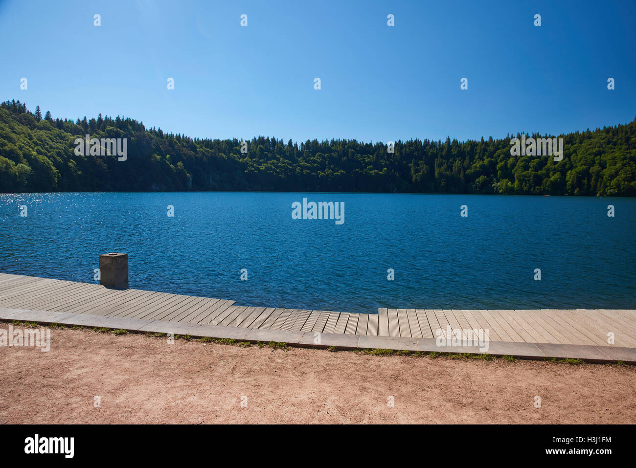 Pavin lake hi-res stock photography and images - Alamy