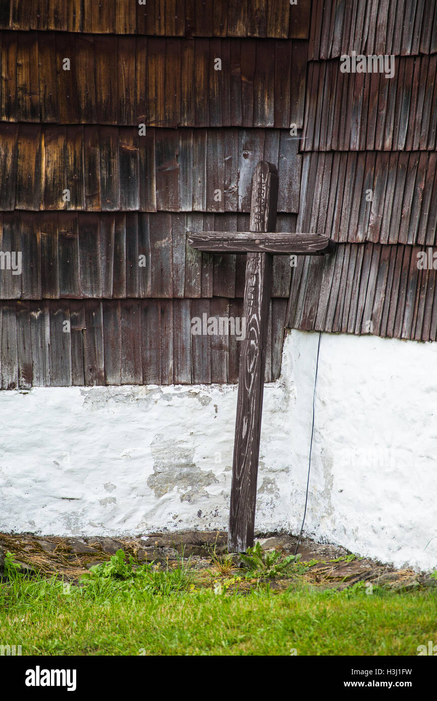 Leaning Cross High Resolution Stock Photography and Images - Alamy