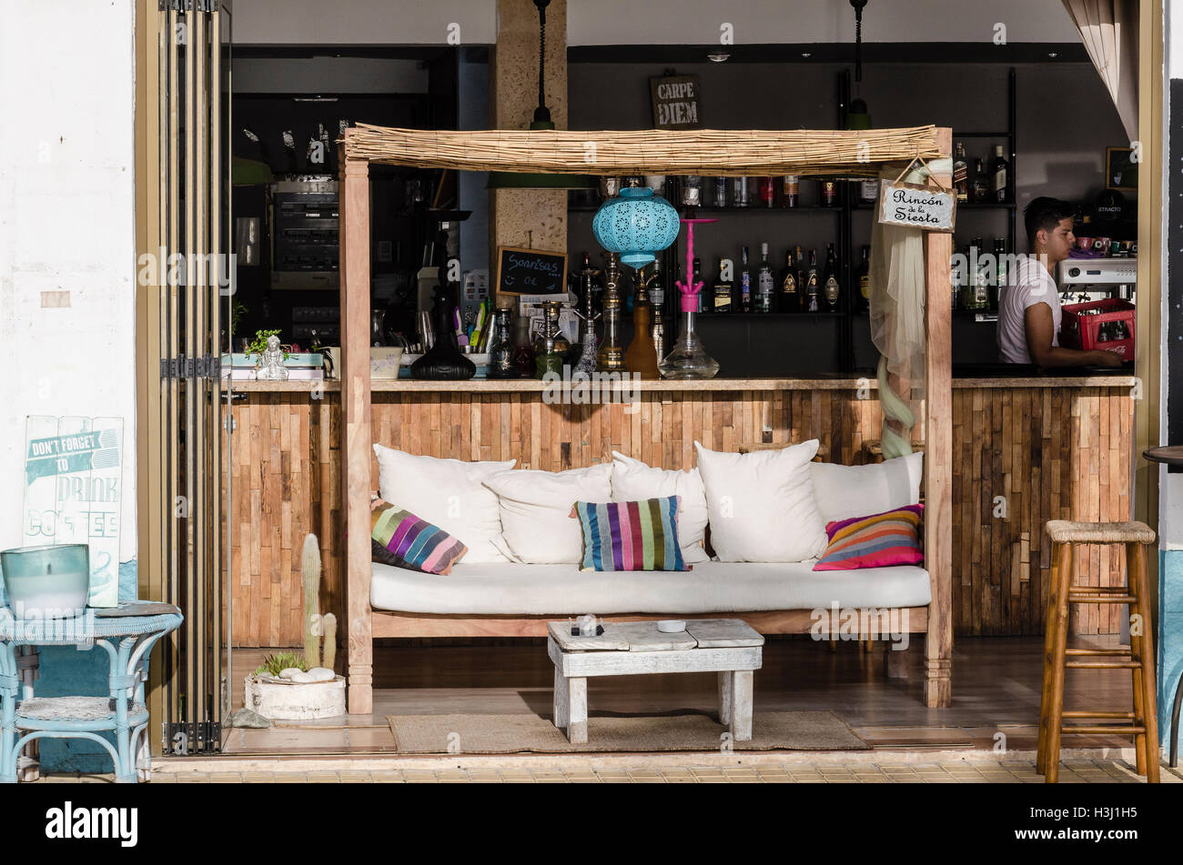 Alicante bar hi-res stock photography and images - Alamy