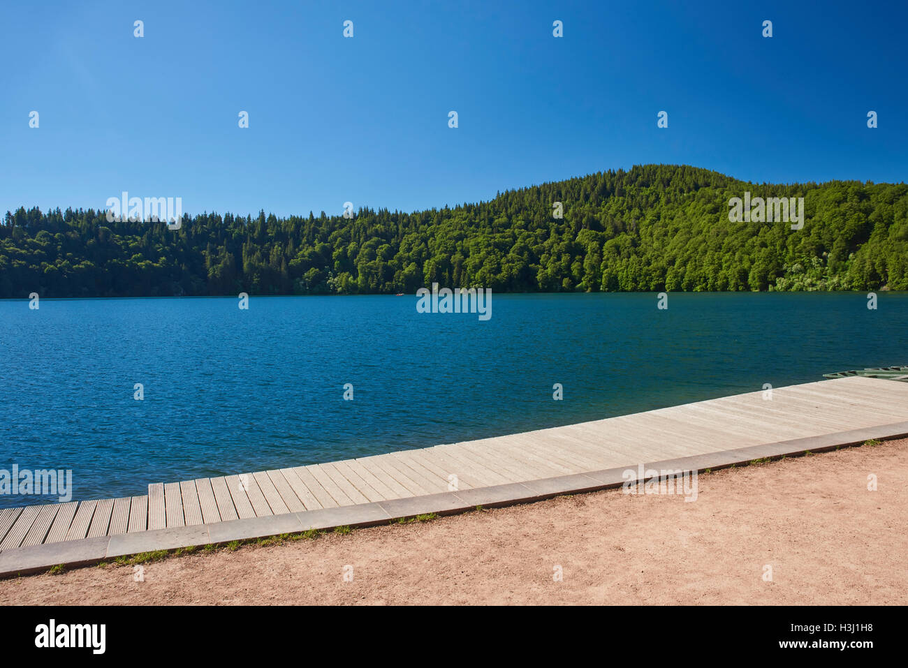 Pavin lake hi-res stock photography and images - Alamy