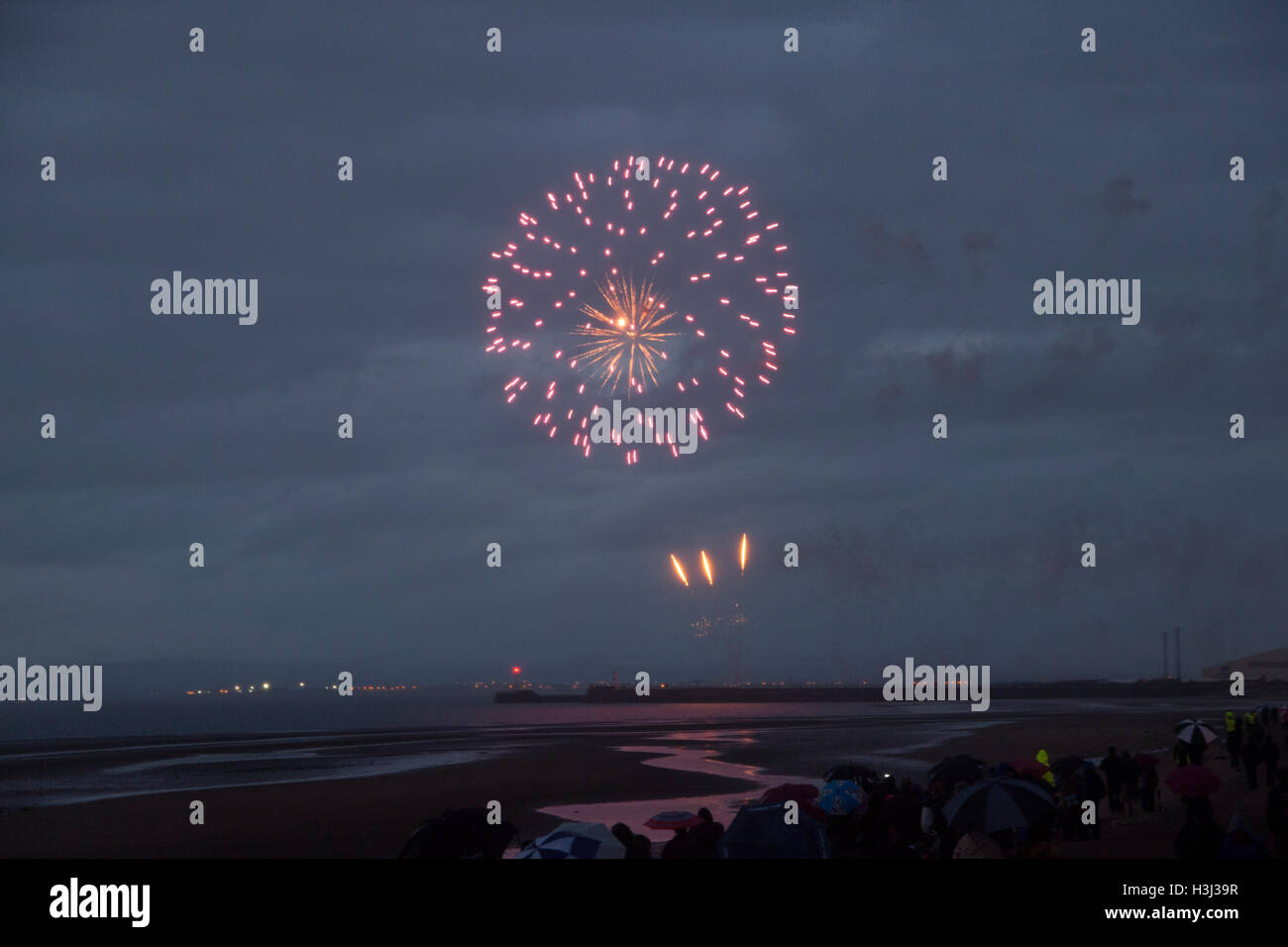 Ayr beach hi-res stock photography and images - Alamy