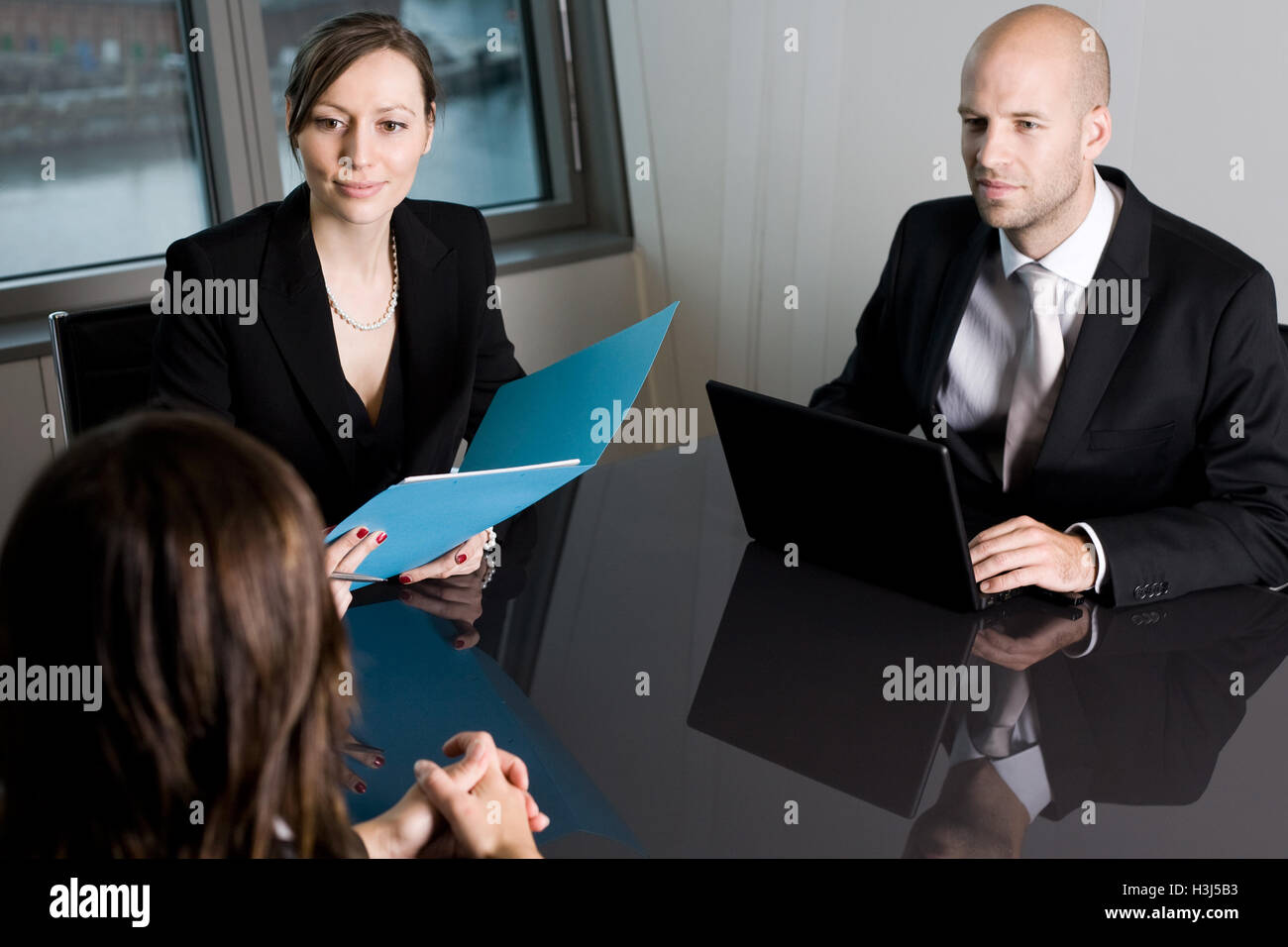 Woman advocate consultation hi-res stock photography and images - Alamy