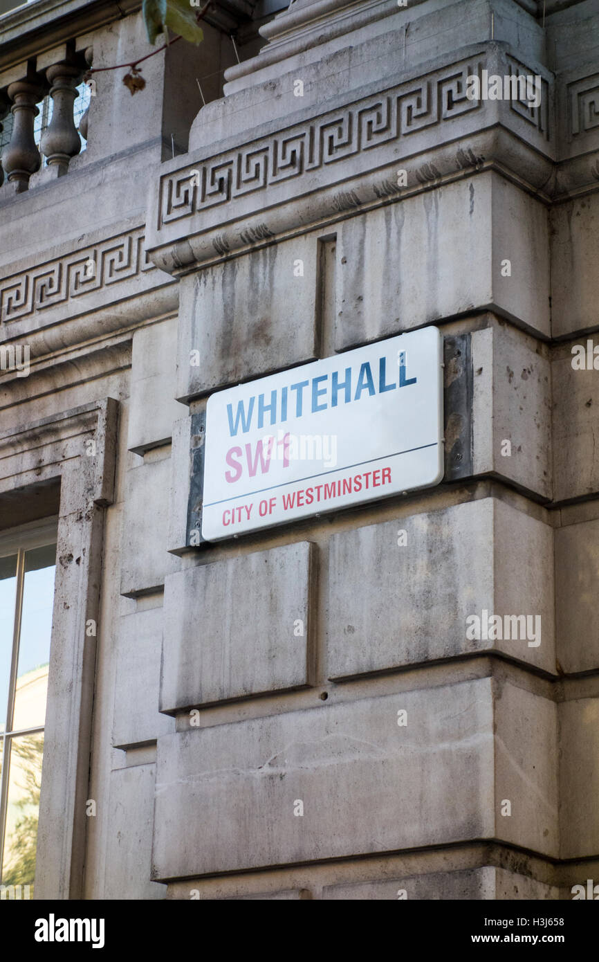 Whitehall london sign hi-res stock photography and images - Alamy