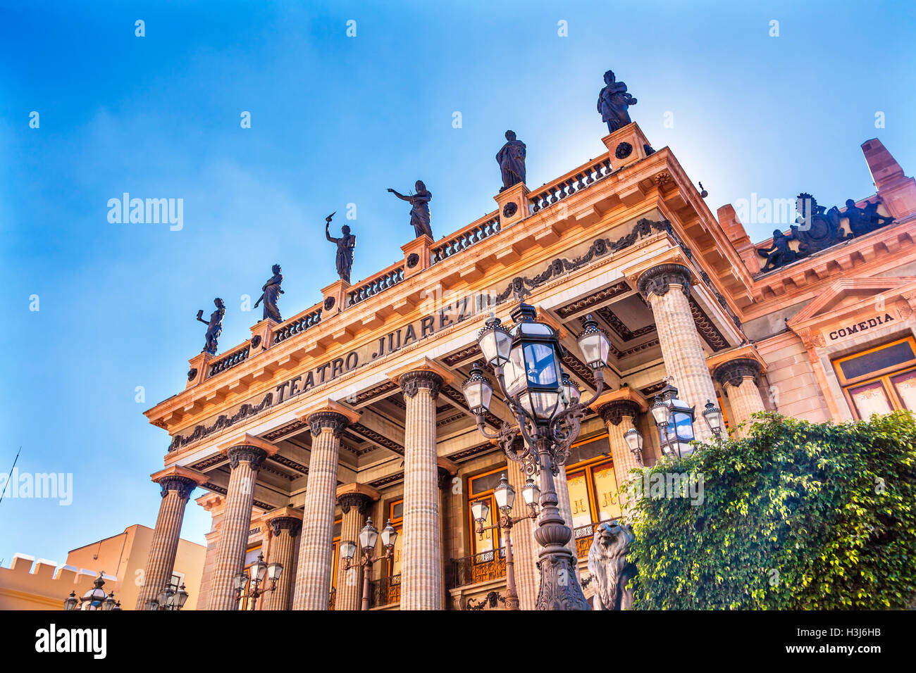 Juarez Theater Statues Opera House Guanajuato Mexico Stock Photo - Alamy