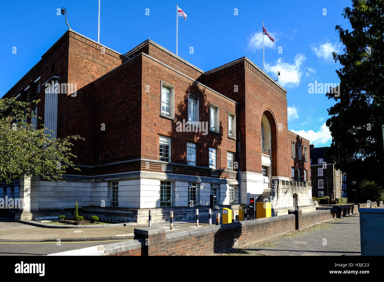 Hammersmith Town Hall Stock Photo - Alamy
