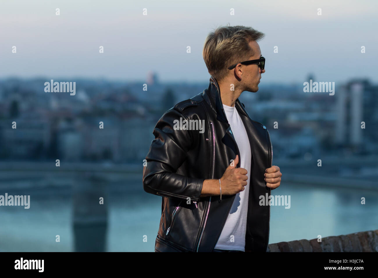 Leather jacket back view hi-res stock photography and images - Alamy