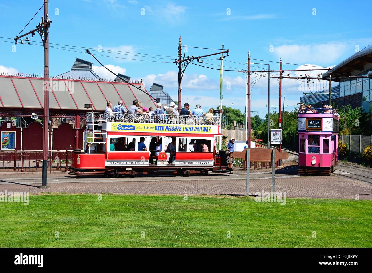 Pink tram hi-res stock photography and images - Alamy