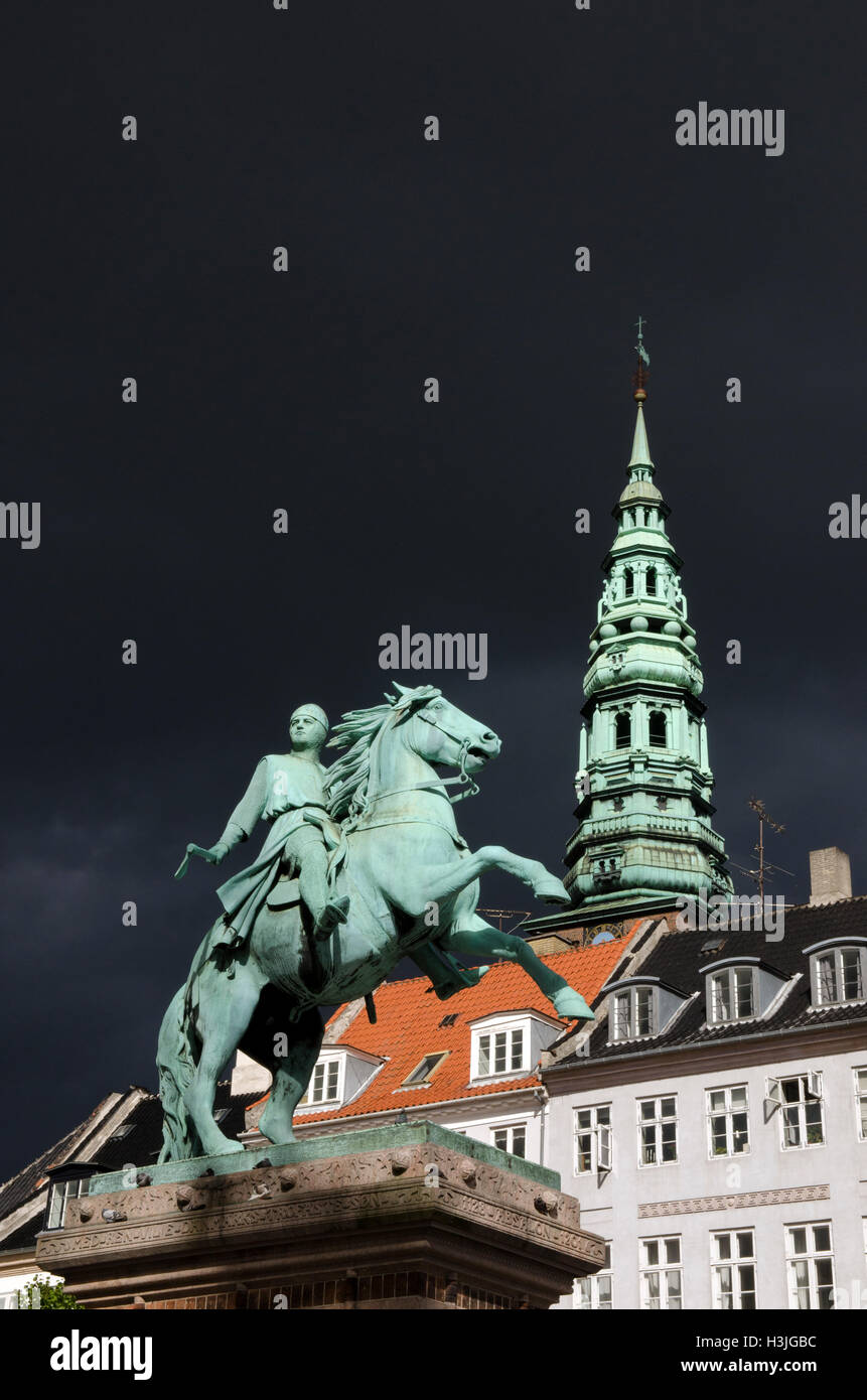 bishop absalon,founder of copenhagen Stock Photo - Alamy