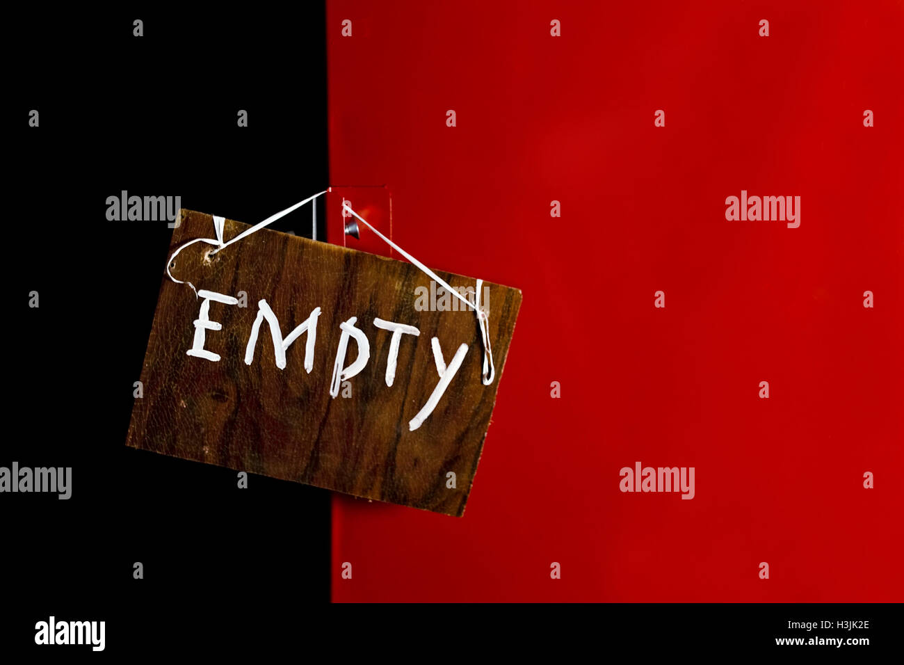 Empty safe door hi-res stock photography and images - Alamy