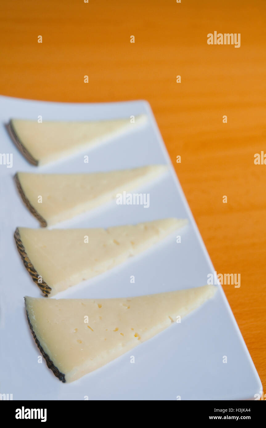 Queso manchego cheese hi-res stock photography and images - Alamy