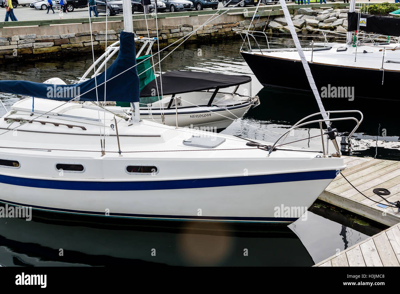 Blue hull sailboat hi-res stock photography and images - Alamy