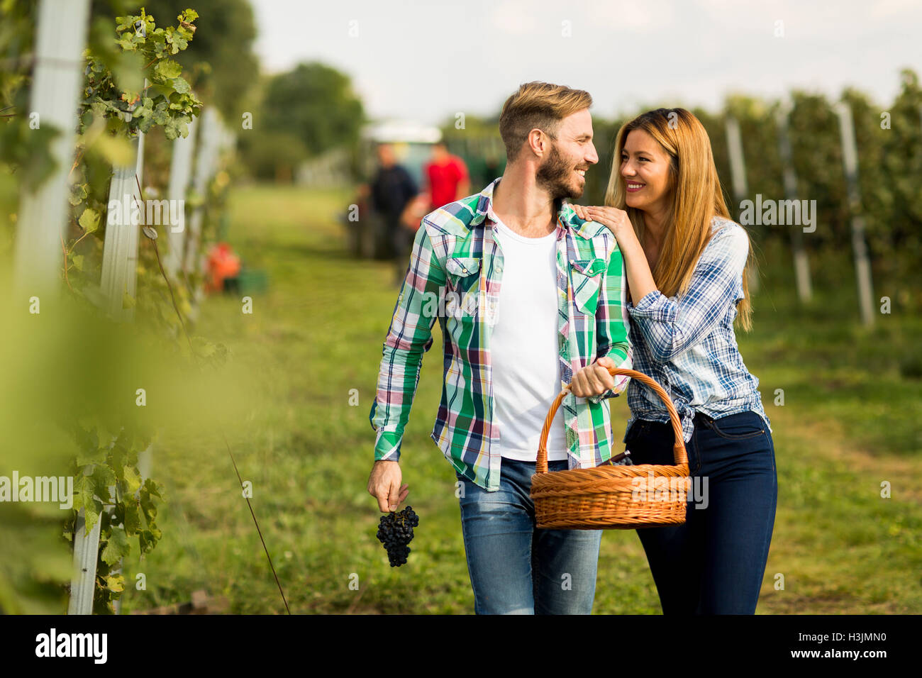 Husband and wife farmers hi-res stock photography and images - Alamy