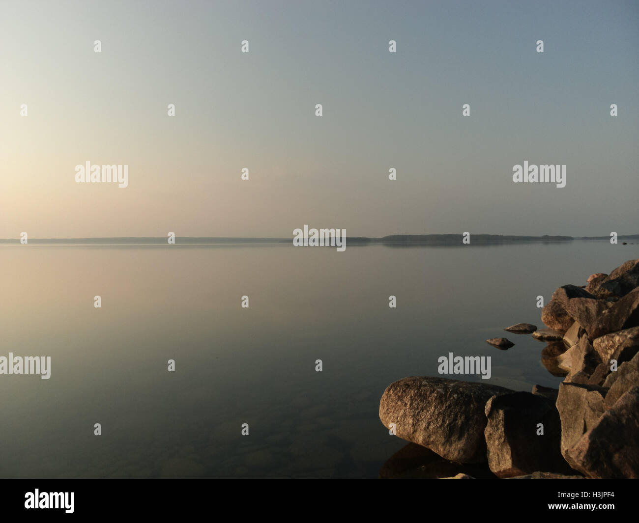 Breakwater and clear water, Lake Unden, Sweden Stock Photo - Alamy