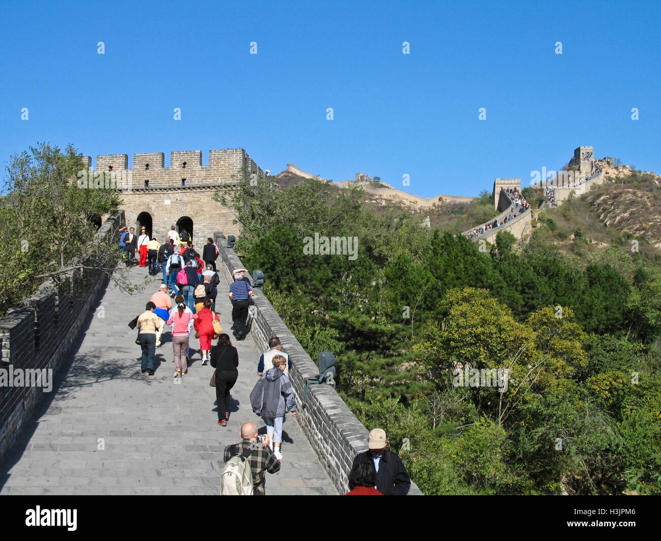 The steep climb of the Great Wall of China in Badaling near Beijing ...