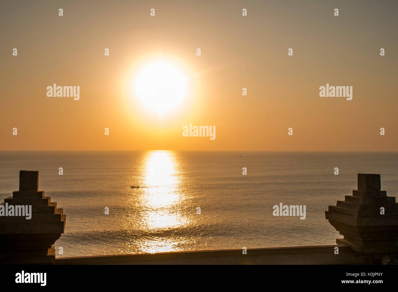 Bali ocean god temple hi-res stock photography and images - Alamy