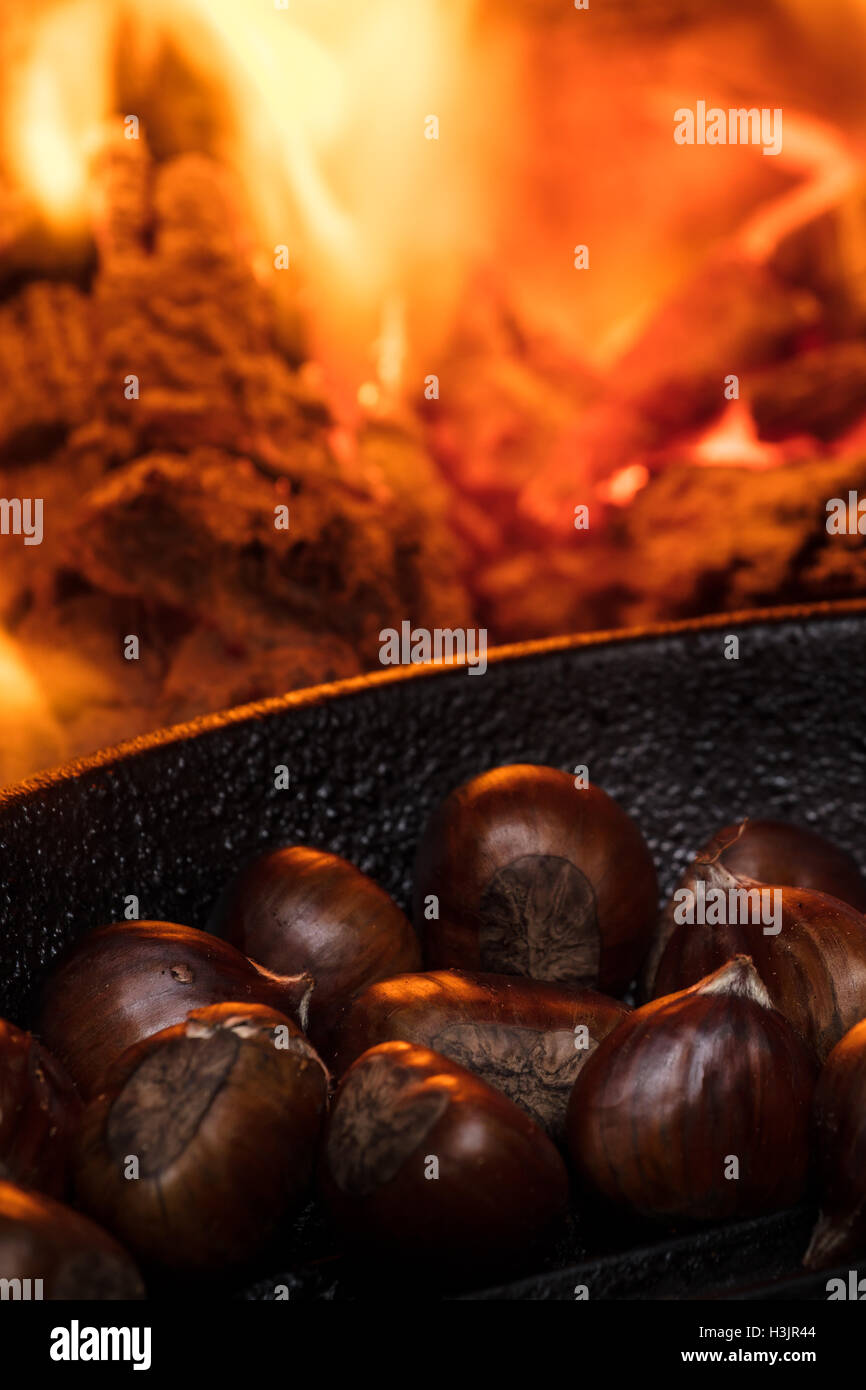 Chestnut roasting pan hi-res stock photography and images - Alamy