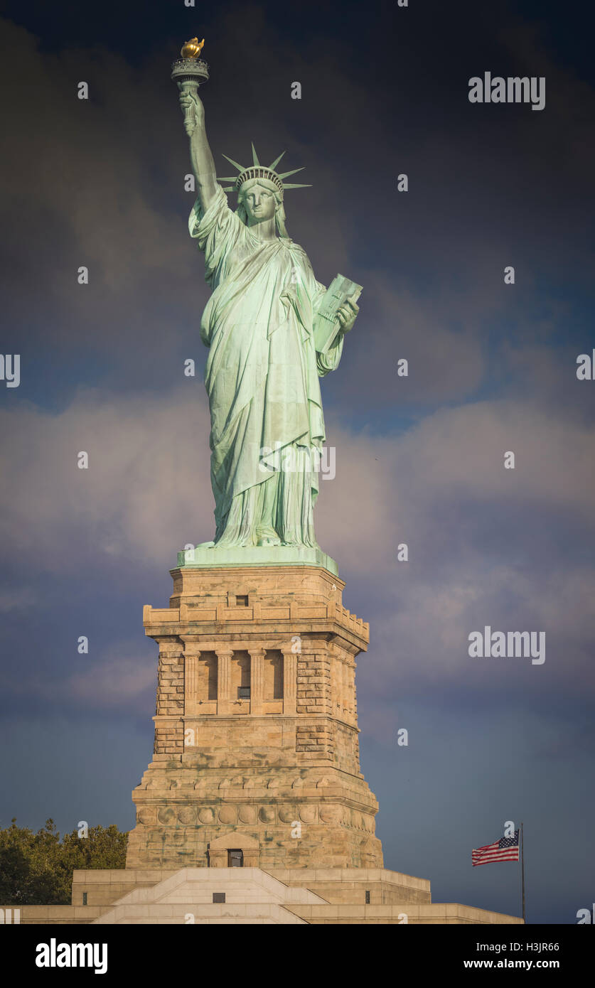 Symbol of freedom, recognised throughout the world, the Statue of ...