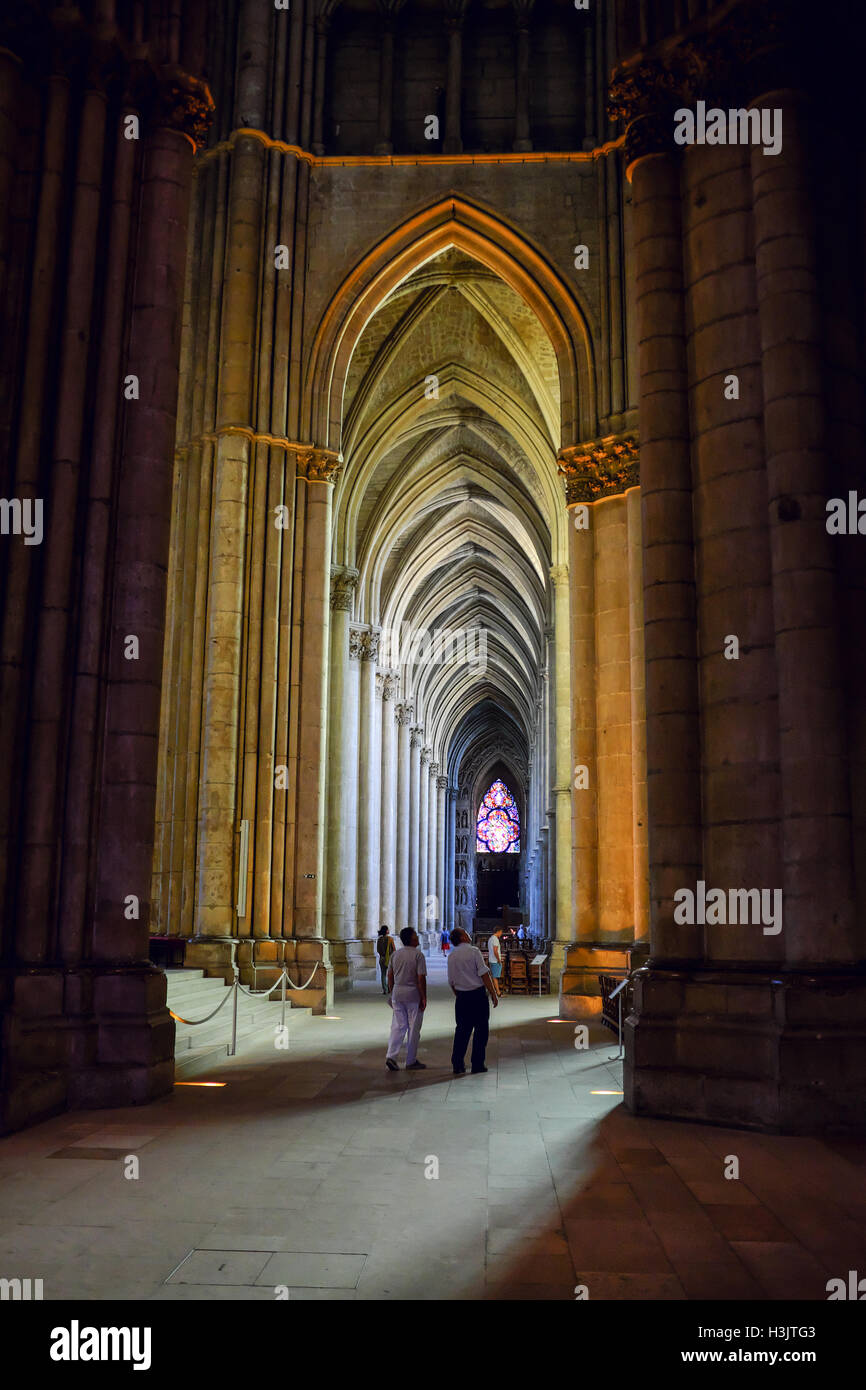 Reims cathedral interior hi-res stock photography and images - Alamy