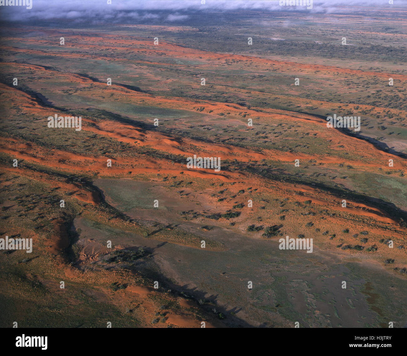 Longitudinal sand dunes Stock Photo - Alamy