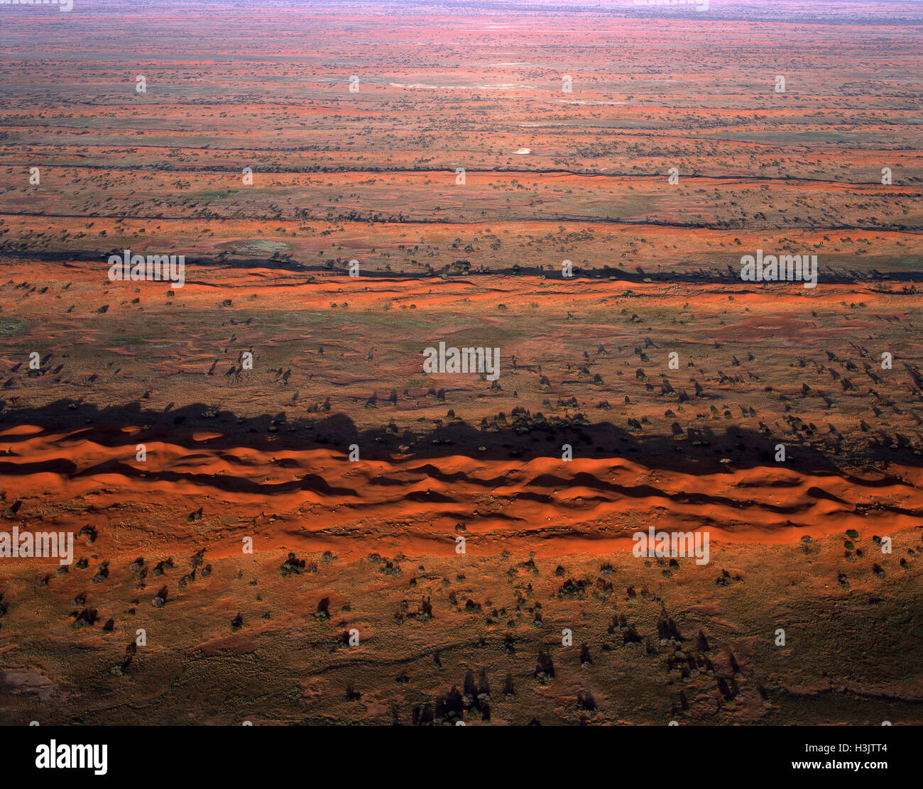 Longitudinal sand dunes Stock Photo - Alamy