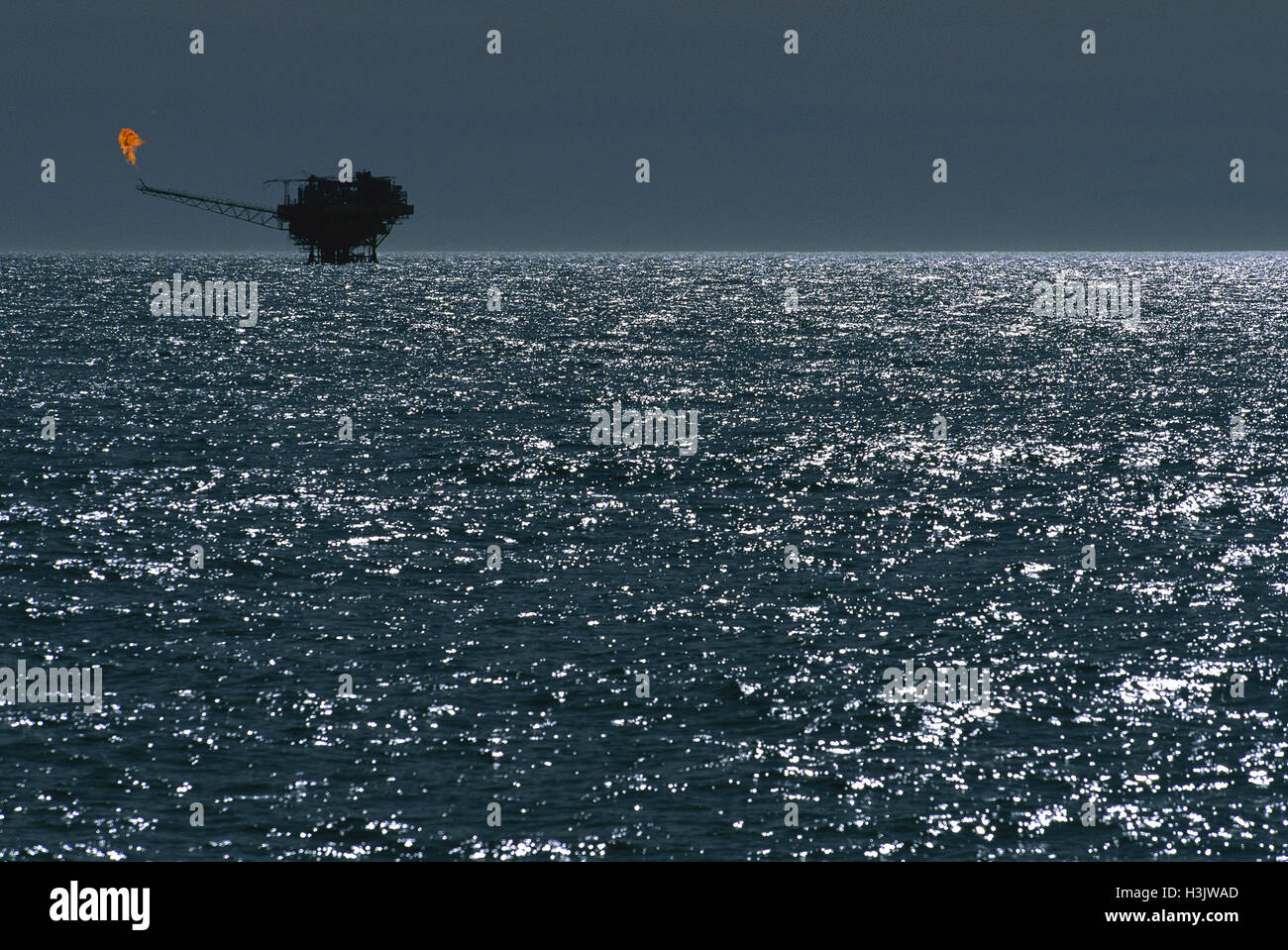 Gas extraction flare hi-res stock photography and images - Alamy