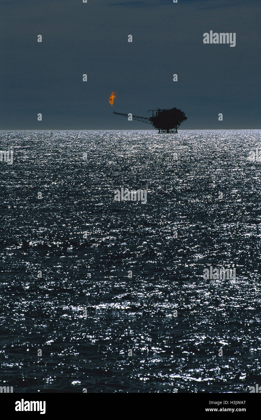 Gas extraction flare hi-res stock photography and images - Alamy