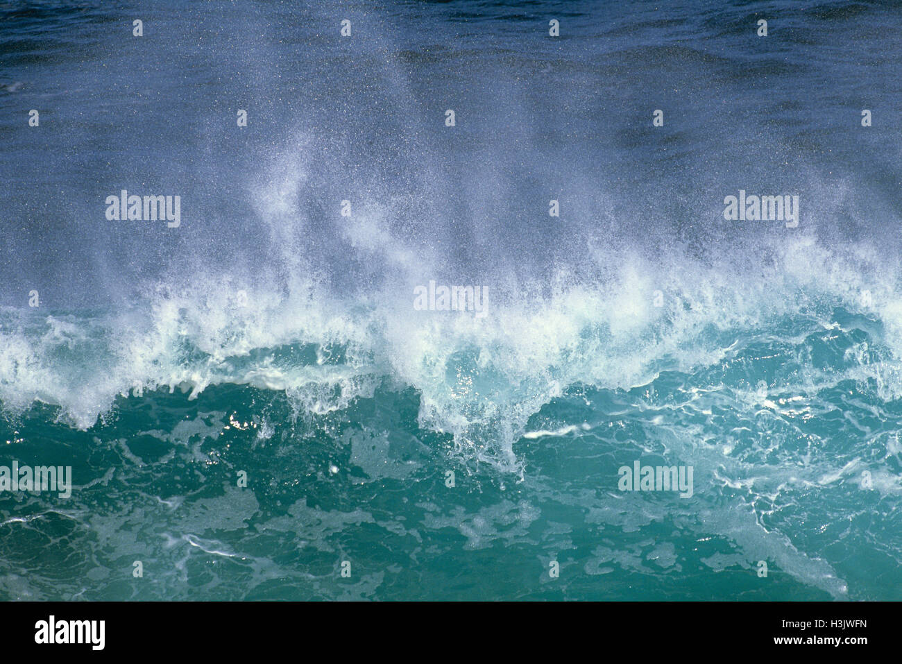 Wave power hi-res stock photography and images - Alamy