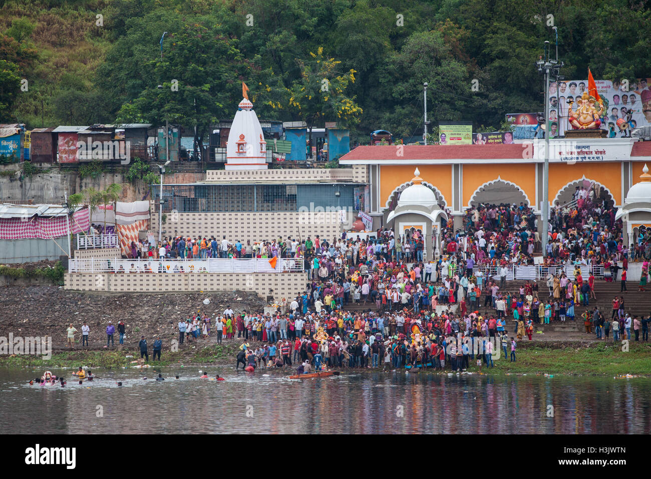 Crowd coming to immersion of the ganesh statues at Ganesh Chaturthi ...