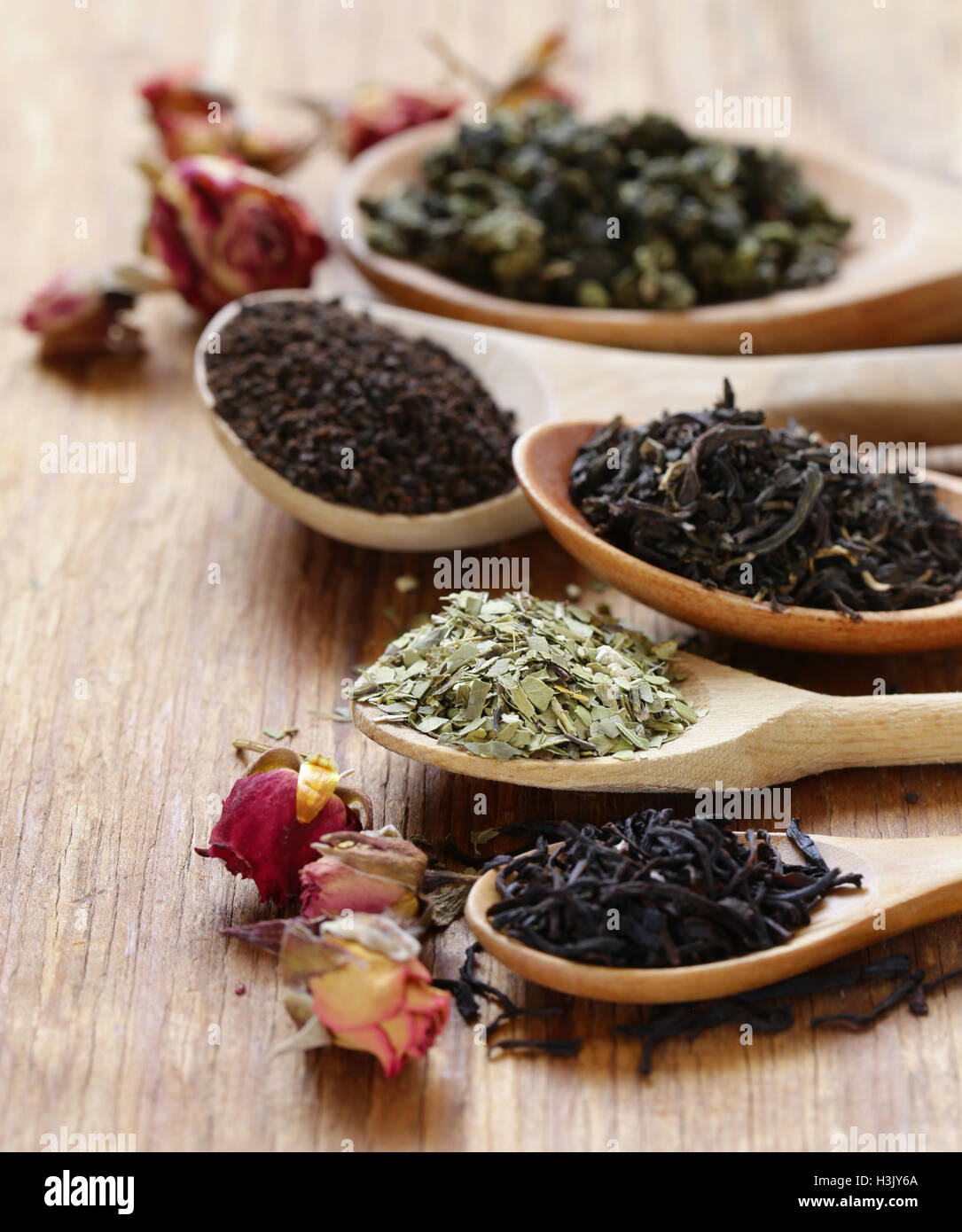 various types of tea in a wooden spoon Stock Photo - Alamy