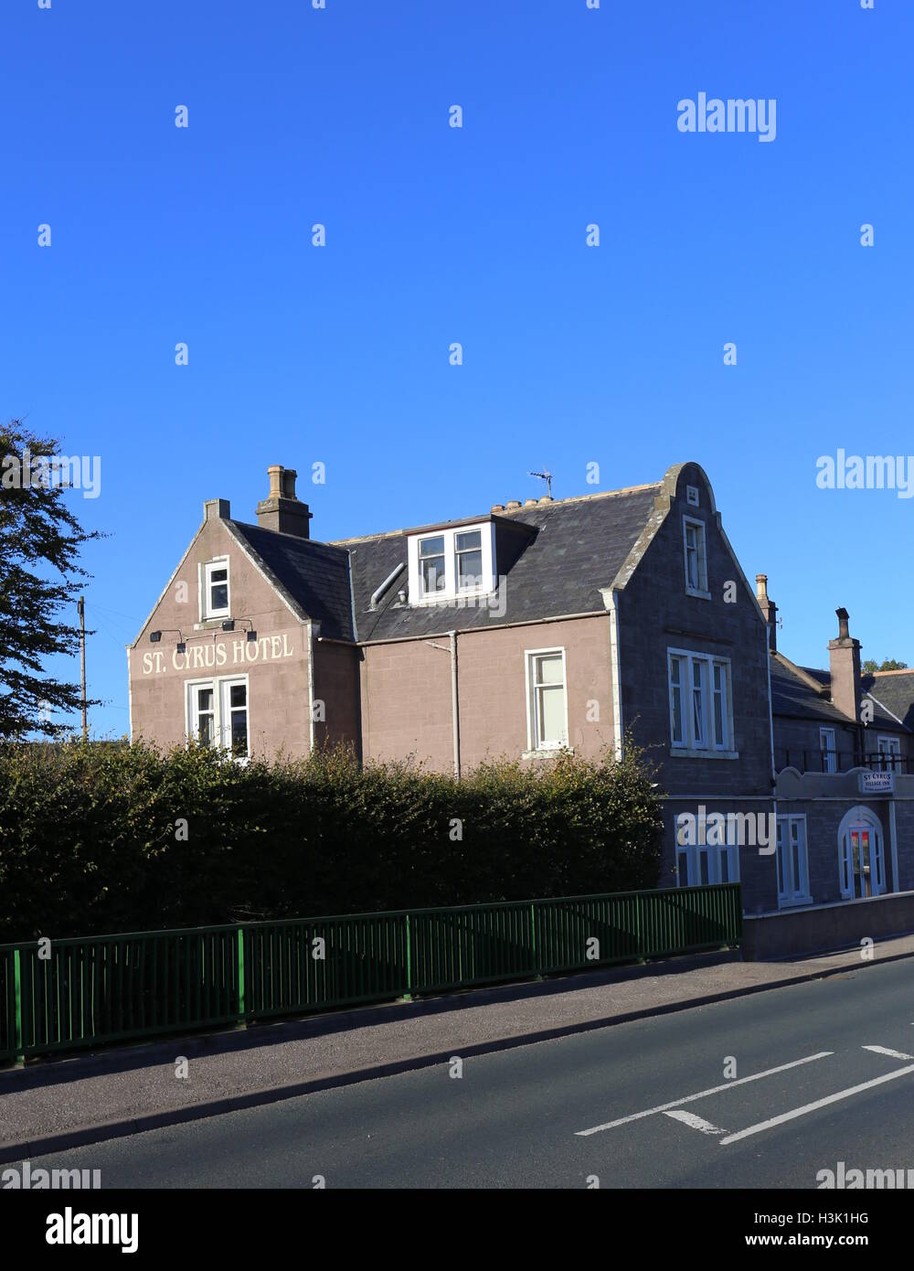 St cyrus hotel hi-res stock photography and images - Alamy