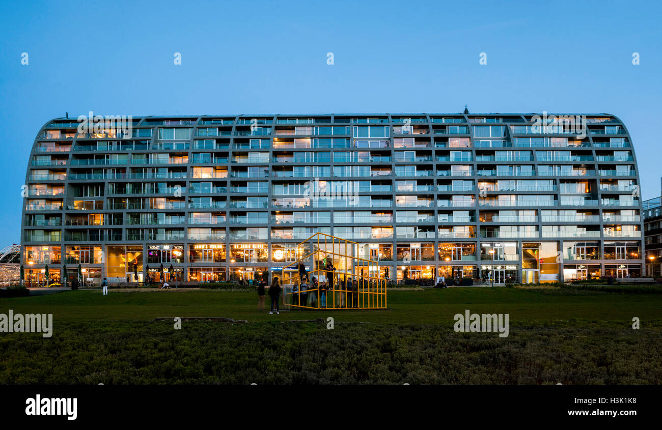 Side elevation with landscaped public square. Market Hall Rotterdam ...