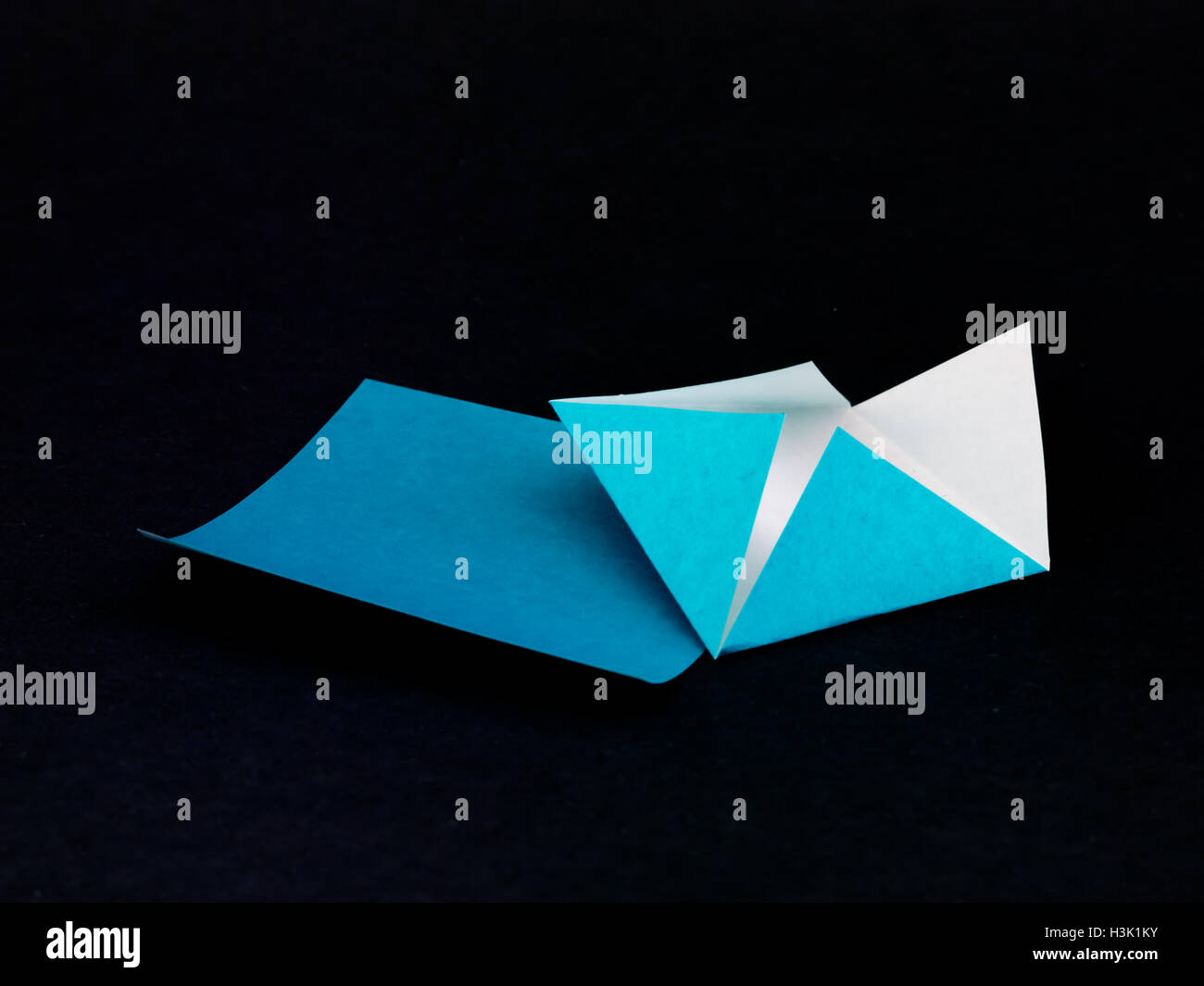 Japanese Origami Toys Folding Instructions; How to Play Stock Photo - Alamy